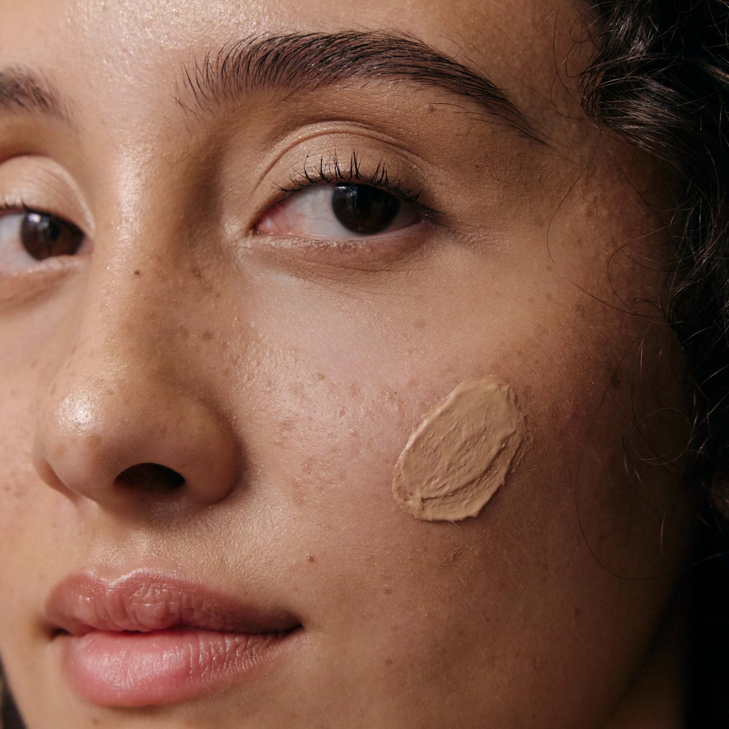 all the shade | spf 30 sheer tinted moisturiser | lelive Africa | lelive.